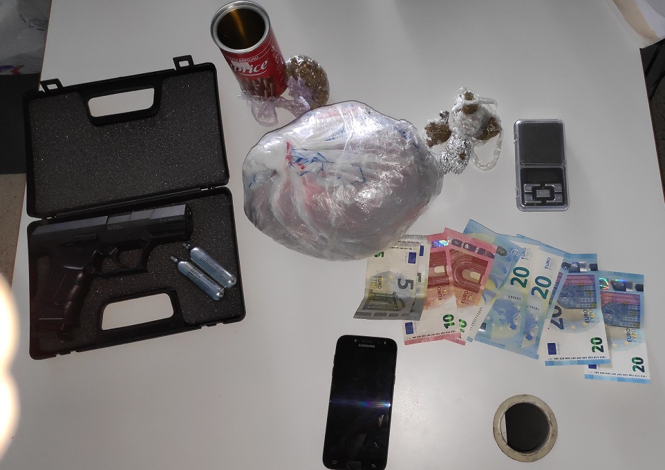 Εξαρθρώθηκε εγκληματική οργάνωση που διακινούσε ναρκωτικά σε Αθήνα και ...