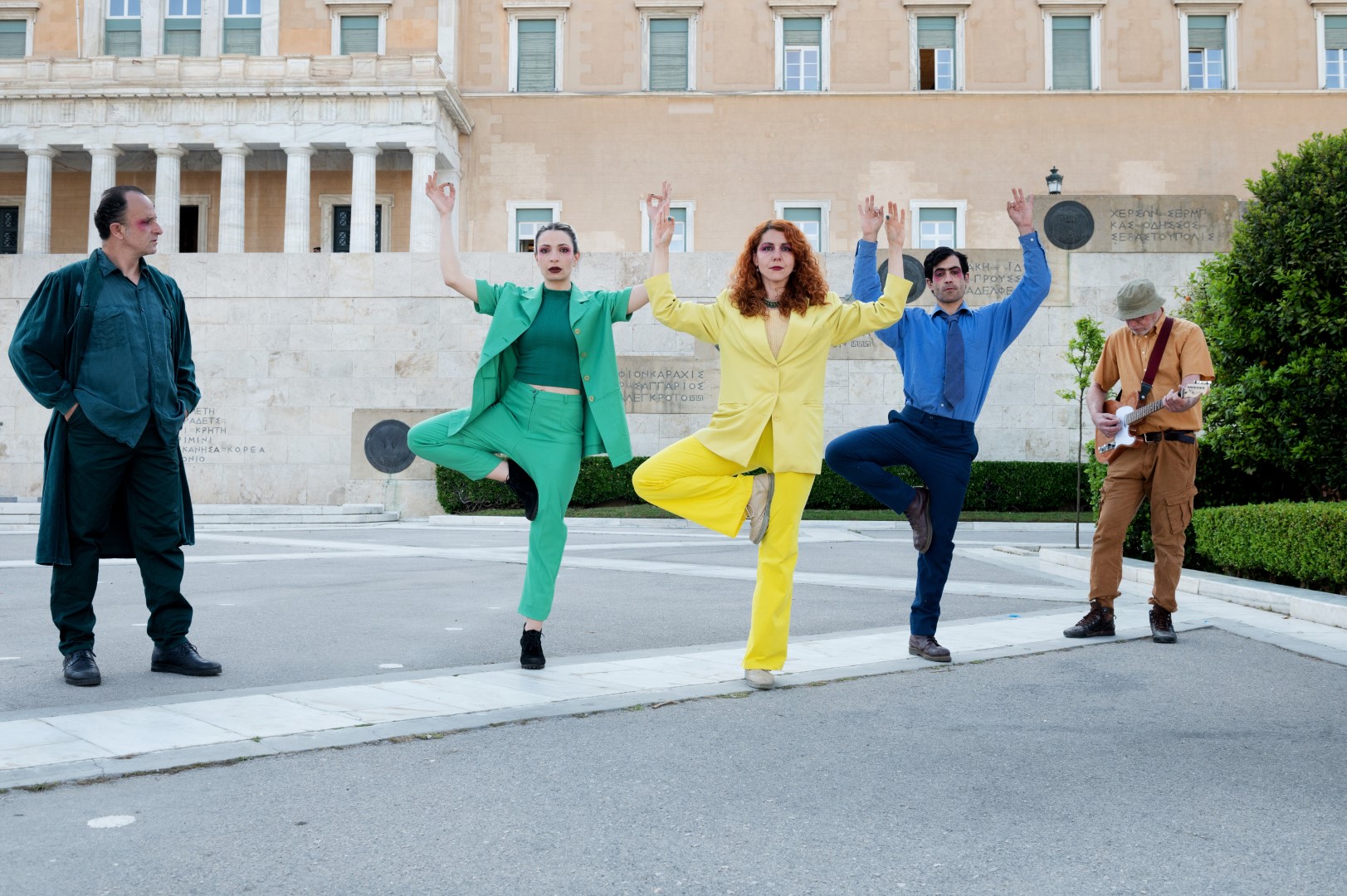 Η «Πανούκλα» του Αλμπέρ Καμύ σε σκηνοθεσία της Πηνελόπης Φλουρή στο ...