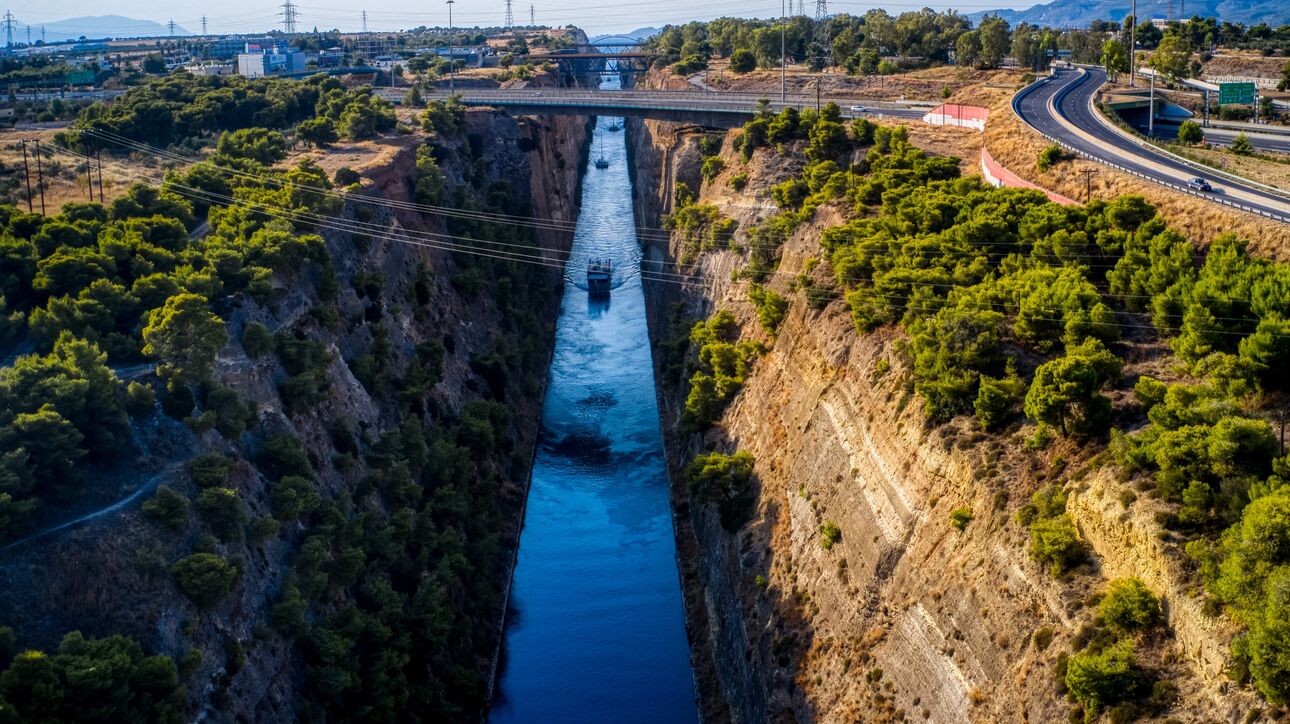 Εκλεισε για ένα χρόνο η Διώρυγα του Ισθμού της Κορίνθου - KontraNews