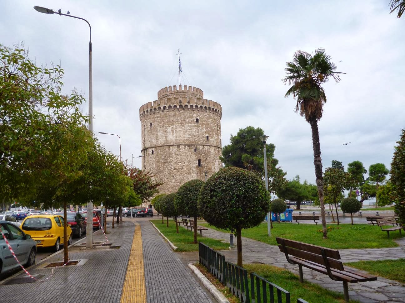 Θεσσαλονίκη: Εντοπίστηκε σώος σε παγκάκι ο 39χρονος που εξαφανίστηκε ...