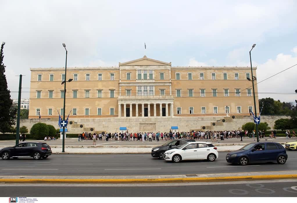 Δημοσκόπηση Opinion: Τέσσερα κόμματα για τη δεύτερη θέση - Πολύ κοντά ...