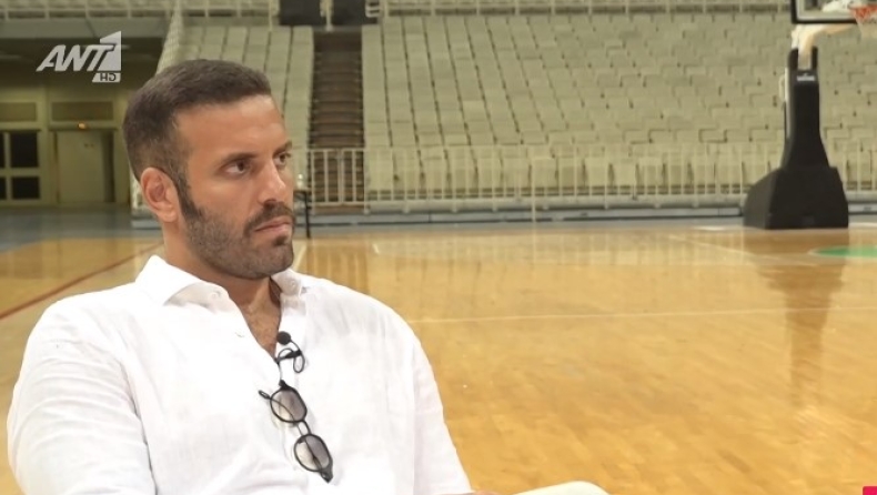 Νίκος Παππάς: Το επεισόδιο σε έξοδό του στο Κολωνάκι – «Μου κόλλησε το ...
